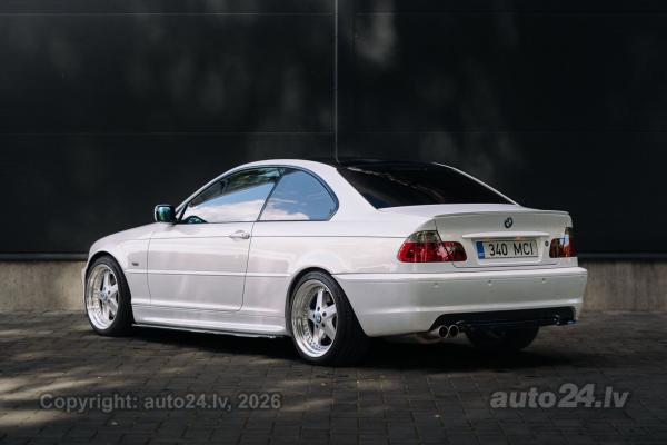Balts BMW 3 Series 2001 Tallina, ar dzinēja tilpumu 3.00 L un nobraukumu 232 tūkst. km par 12500 €, foto 4 vietnē AUTOMOTO.COM.LV