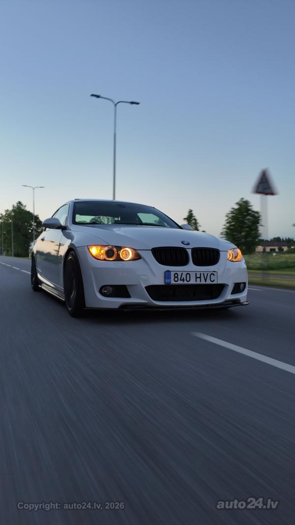 Balts BMW 3 Series 2007 Tallina, ar dzinēja tilpumu 2.00 L un nobraukumu 370 tūkst. km par 8300 €, foto 2 vietnē AUTOMOTO.COM.LV