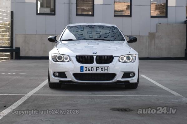 White BMW 3 Series 2010 in Tallinn, with an engine capacity of 3.00 L and mileage of 370 thousand km for 18000 €, photo 3 on AUTOMOTO.COM.LV