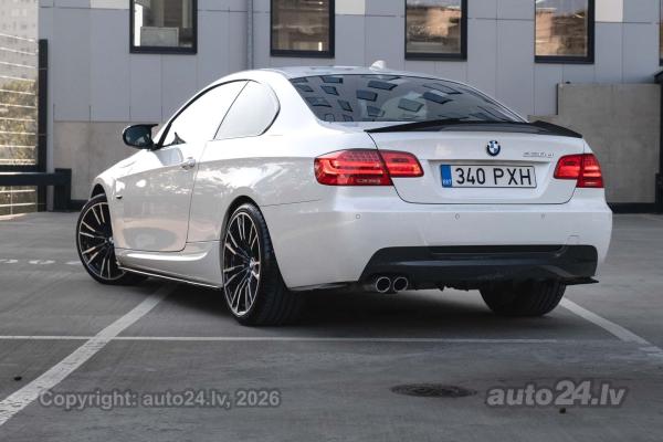 White BMW 3 Series 2010 in Tallinn, with an engine capacity of 3.00 L and mileage of 370 thousand km for 18000 €, photo 5 on AUTOMOTO.COM.LV