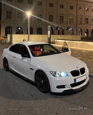 White BMW 3 Series 2010 in Tallinn, with an engine capacity of 2.00 L and mileage of 264 thousand km for 8900 €, photo  on AUTOMOTO.COM.LV