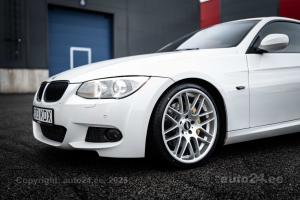 Balts BMW 3 Series 2011 Tallina, ar dzinēja tilpumu 3.00 L un nobraukumu 259 tūkst. km par 9800 €, foto 9 vietnē AUTOMOTO.COM.LV