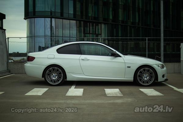 Balts BMW 3 Series 2013 Tallina, ar dzinēja tilpumu 2.00 L un nobraukumu 211 tūkst. km par 14900 €, foto 4 vietnē AUTOMOTO.COM.LV