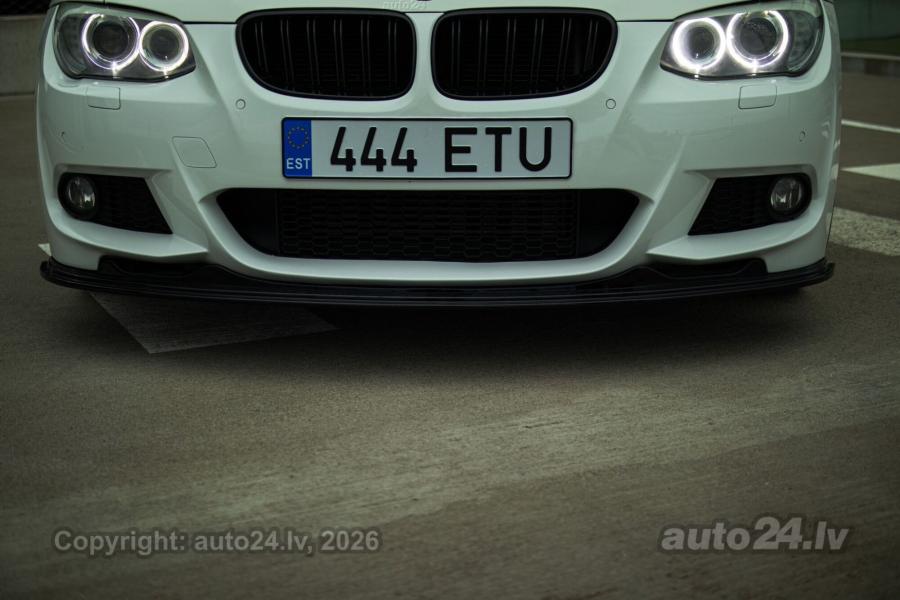 White BMW 3 Series 2013 in Tallinn, with an engine capacity of 2.00 L and mileage of 211 thousand km for 14900 €, photo 9 on AUTOMOTO.COM.LV
