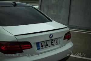 White BMW 3 Series 2013 in Tallinn, with an engine capacity of 2.00 L and mileage of 211 thousand km for 14900 €, photo 13 on AUTOMOTO.COM.LV