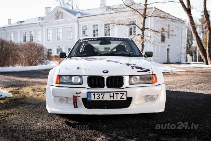 White BMW 3 Series 1994 in Tallinn, with an engine capacity of 3.00 L and mileage of 0 thousand km for 7900 €, photo 3 on AUTOMOTO.COM.LV