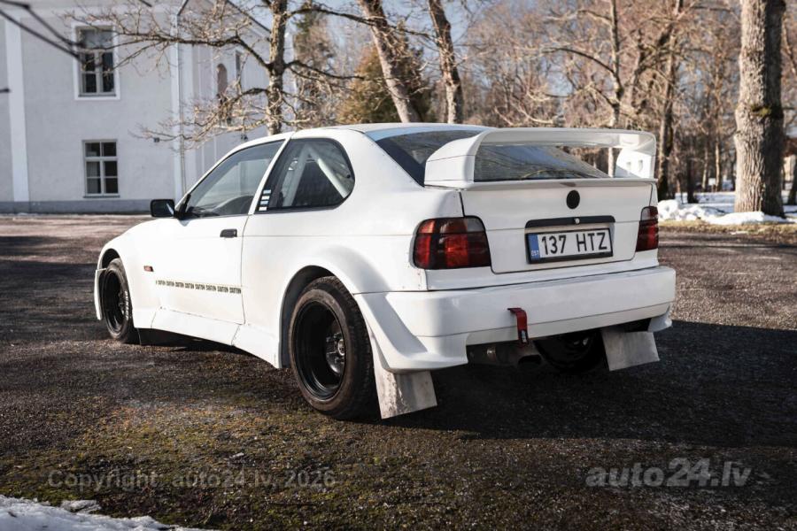 White BMW 3 Series 1994 in Tallinn, with an engine capacity of 3.00 L and mileage of 0 thousand km for 7900 €, photo 6 on AUTOMOTO.COM.LV