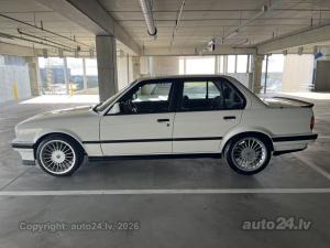 Balts BMW 3 Series 1989 Tallina, ar dzinēja tilpumu 1.80 L un nobraukumu 209 tūkst. km par 18900 €, foto 2 vietnē AUTOMOTO.COM.LV