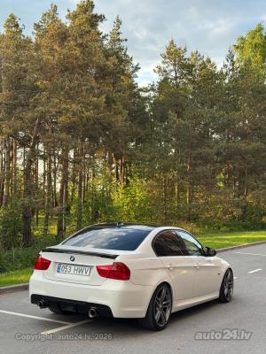 White BMW 3 Series 2008 in Rapla, with an engine capacity of 3.00 L and mileage of 268 thousand km for 12500 €, photo 13 on AUTOMOTO.COM.LV
