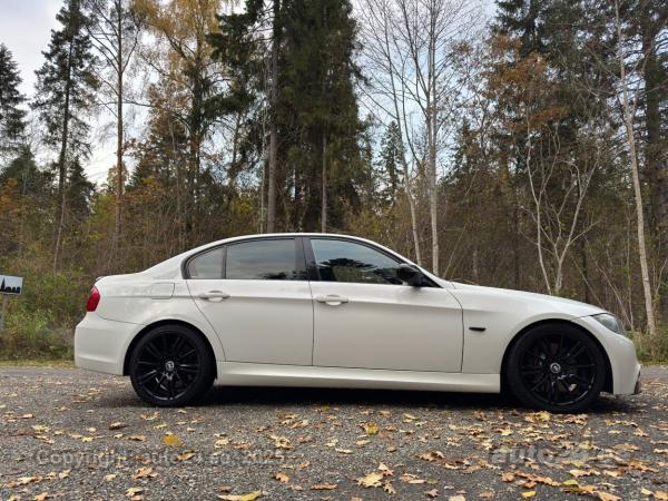 Balts BMW 3 Series 2009 Tallina, ar dzinēja tilpumu 3.00 L un nobraukumu 263 tūkst. km par 12999 €, foto 11 vietnē AUTOMOTO.COM.LV