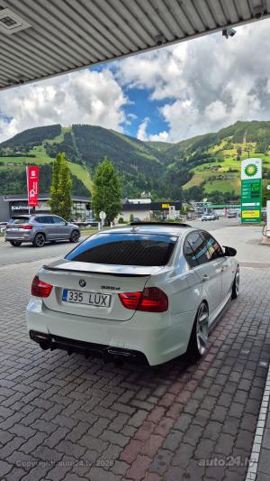 White BMW 3 Series 2011 in Tallinn, with an engine capacity of 2.99 L and mileage of 345 thousand km for 12500 €, photo 7 on AUTOMOTO.COM.LV