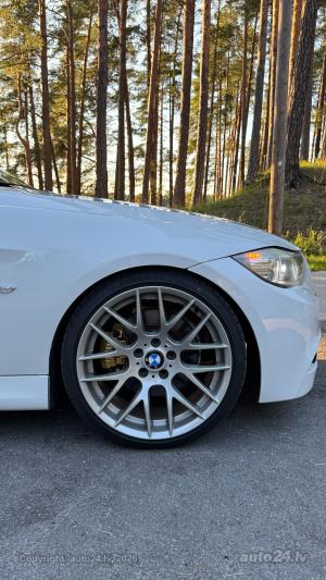 White BMW 3 Series 2011 in Elva, with an engine capacity of 3.00 L and mileage of 340 thousand km for 8300 €, photo 4 on AUTOMOTO.COM.LV