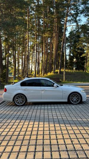 White BMW 3 Series 2011 in Elva, with an engine capacity of 3.00 L and mileage of 340 thousand km for 8300 €, photo 6 on AUTOMOTO.COM.LV