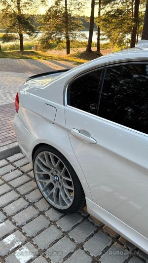 White BMW 3 Series 2011 in Elva, with an engine capacity of 3.00 L and mileage of 340 thousand km for 8300 €, photo 9 on AUTOMOTO.COM.LV