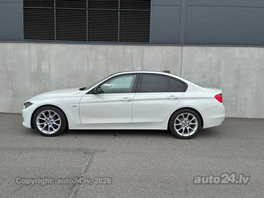 Balts BMW 3 Series 2013 Tartu, ar dzinēja tilpumu 2.00 L un nobraukumu 155 tūkst. km par 13999 €, foto 7 vietnē AUTOMOTO.COM.LV