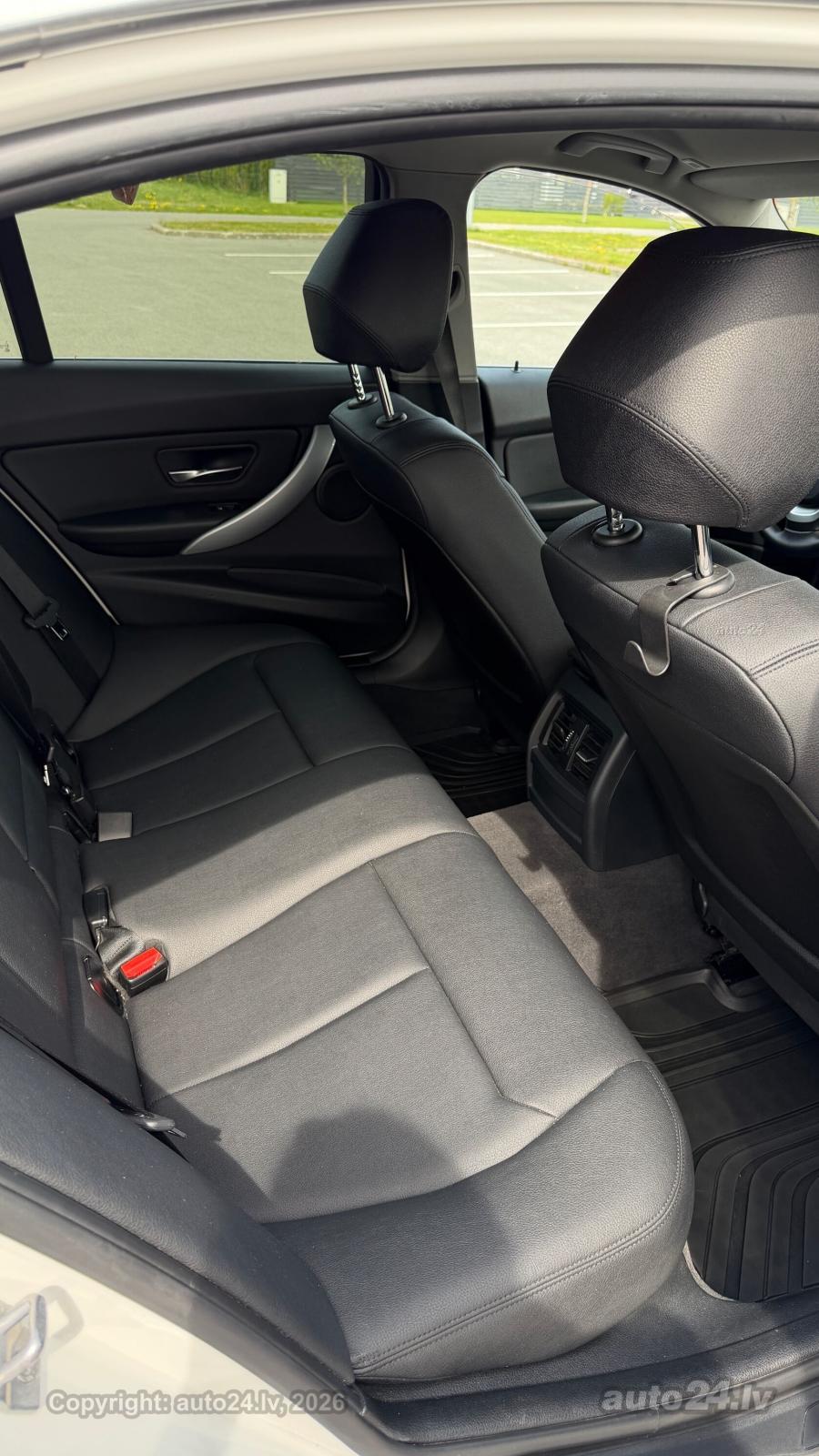 Balts BMW 3 Series 2013 Tallina, ar dzinēja tilpumu 1.60 L un nobraukumu 179 tūkst. km par 14000 €, foto 9 vietnē AUTOMOTO.COM.LV