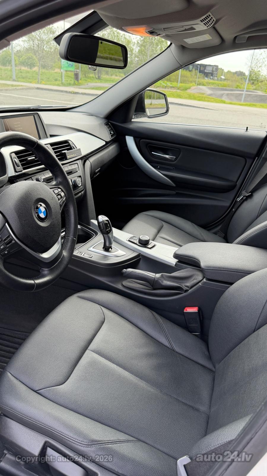 Balts BMW 3 Series 2013 Tallina, ar dzinēja tilpumu 1.60 L un nobraukumu 179 tūkst. km par 14000 €, foto 12 vietnē AUTOMOTO.COM.LV