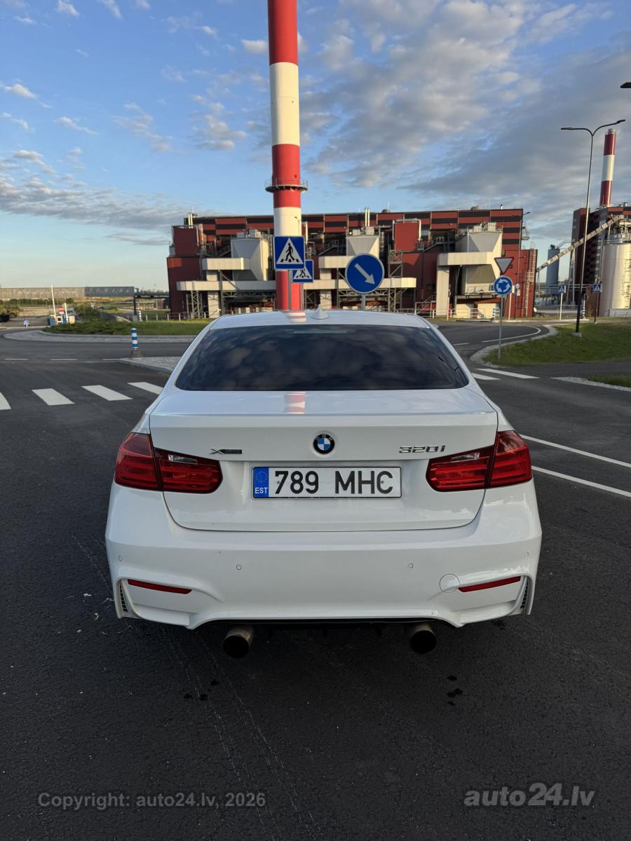 Balts BMW 3 Series 2015 Tallina, ar dzinēja tilpumu 2.00 L un nobraukumu 21 tūkst. km par 9799 €, foto 4 vietnē AUTOMOTO.COM.LV