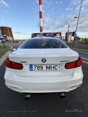 Balts BMW 3 Series 2015 Tallina, ar dzinēja tilpumu 2.00 L un nobraukumu 21 tūkst. km par 9799 €, foto 11 vietnē AUTOMOTO.COM.LV