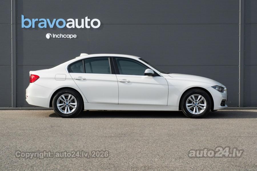 White BMW 3 Series 2016 in Tartu, with an engine capacity of 1.50 L and mileage of 66 thousand km for 17900 €, photo 5 on AUTOMOTO.COM.LV