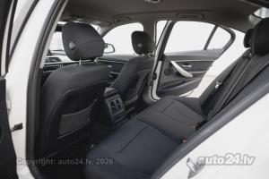 White BMW 3 Series 2016 in Tartu, with an engine capacity of 1.50 L and mileage of 66 thousand km for 17900 €, photo 14 on AUTOMOTO.COM.LV