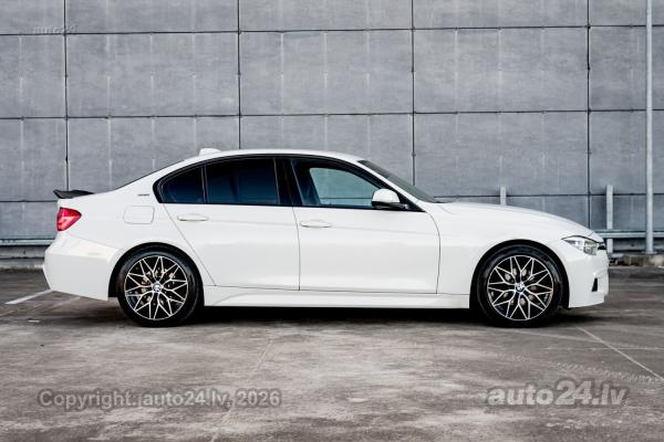 White BMW 3 Series 2016 in Parnu, with an engine capacity of 2.00 L and mileage of 209 thousand km for 15500 €, photo 9 on AUTOMOTO.COM.LV