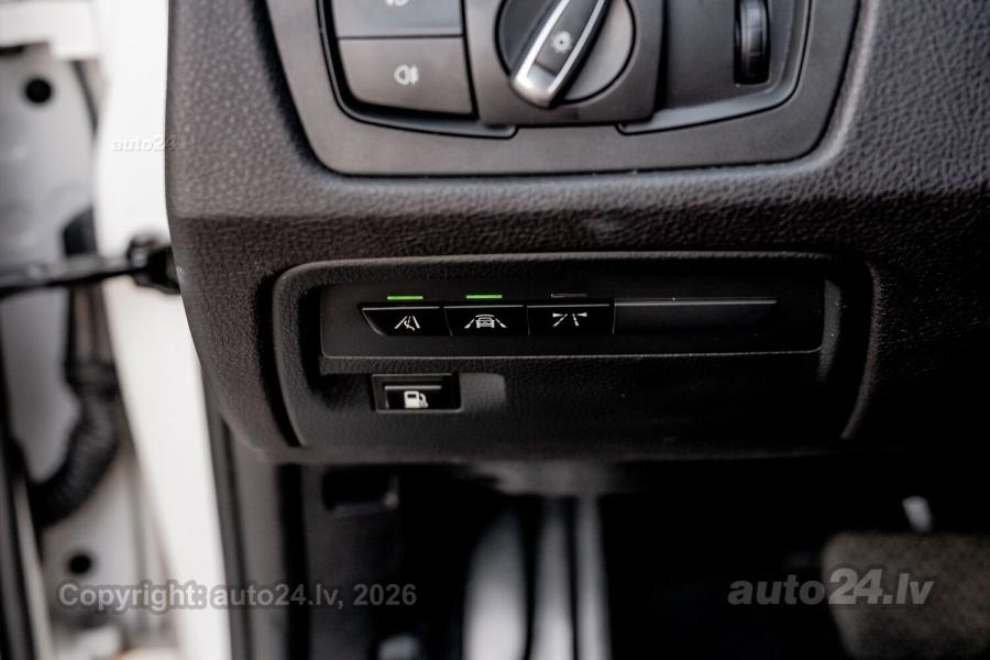 Balts BMW 3 Series 2016 Pērnava, ar dzinēja tilpumu 2.00 L un nobraukumu 209 tūkst. km par 15500 €, foto 22 vietnē AUTOMOTO.COM.LV