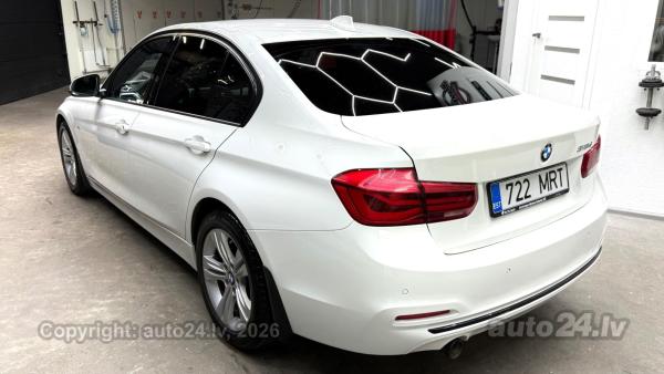 BMW 3 Series 2016 in Tallinn on AUTOMOTO.COM.LV White BMW 3 Series 2016 in Tallinn, with an engine capacity of 2.00 L and mileage of 165 thousand km for 12900 €, photo 6 on AUTOMOTO.COM.LV