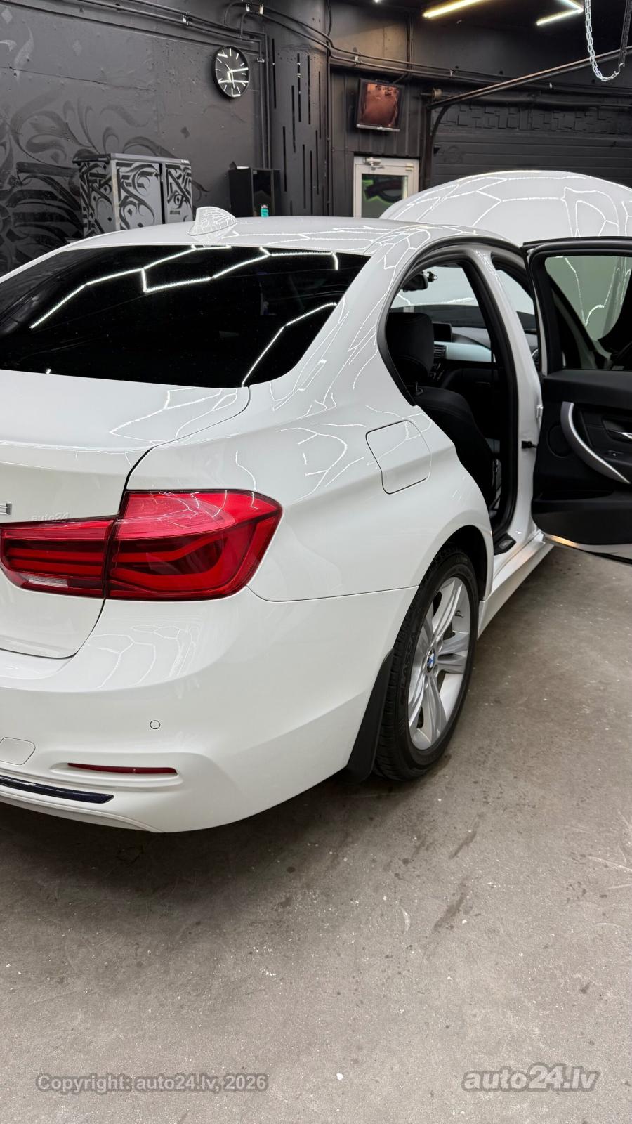 Balts BMW 3 Series 2016 Tallina, ar dzinēja tilpumu 2.00 L un nobraukumu 165 tūkst. km par 12900 €, foto 13 vietnē AUTOMOTO.COM.LV