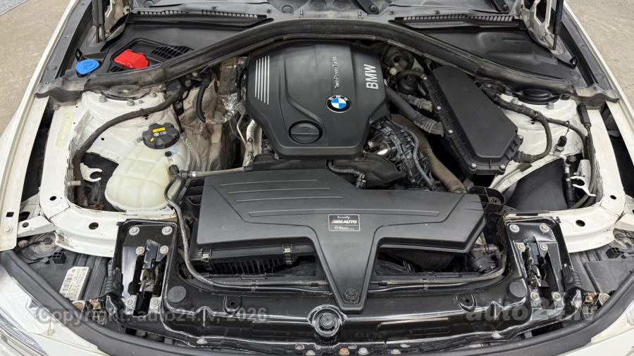 Balts BMW 3 Series 2016 Tallina, ar dzinēja tilpumu 2.00 L un nobraukumu 165 tūkst. km par 12900 €, foto 15 vietnē AUTOMOTO.COM.LV