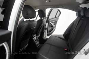 White BMW 3 Series 2016 in Tallinn, with an engine capacity of 2.00 L and mileage of 185 thousand km for 13999 €, photo 10 on AUTOMOTO.COM.LV