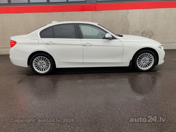 BMW 3 Series 2016 Tallina vietnÄ Balts BMW 3 Series 2016 Tallina, ar dzinÄja tilpumu 2.00 L un nobraukumu 192 tÅ«kst. km par 16000 ā¬, foto 3 vietnÄ AUTOMOTO.COM.LV