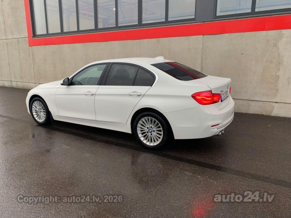 BMW 3 Series 2016 Tallina vietnÄ Balts BMW 3 Series 2016 Tallina, ar dzinÄja tilpumu 2.00 L un nobraukumu 192 tÅ«kst. km par 16000 ā¬, foto 6 vietnÄ AUTOMOTO.COM.LV