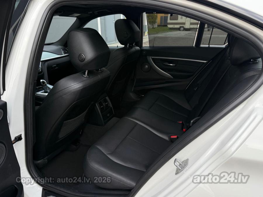 White BMW 3 Series 2016 in Tallinn, with an engine capacity of 2.00 L and mileage of 156 thousand km for 15490 €, photo 13 on AUTOMOTO.COM.LV