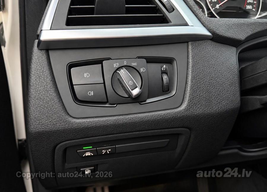 White BMW 3 Series 2016 in Tallinn, with an engine capacity of 2.00 L and mileage of 156 thousand km for 15490 €, photo 17 on AUTOMOTO.COM.LV