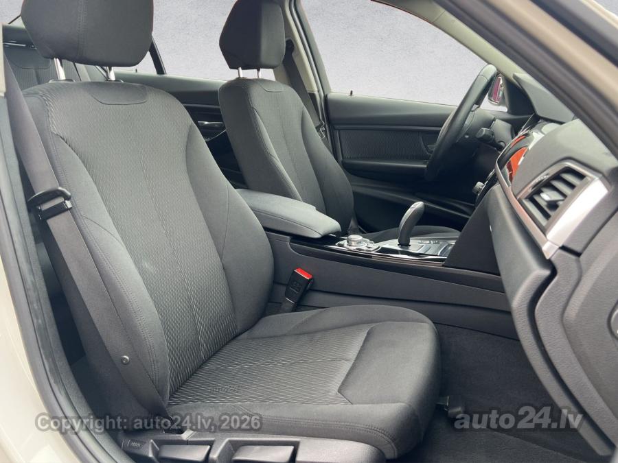 Balts BMW 3 Series 2017 Tallina, ar dzinēja tilpumu 2.00 L un nobraukumu 178 tūkst. km par 13500 €, foto 12 vietnē AUTOMOTO.COM.LV