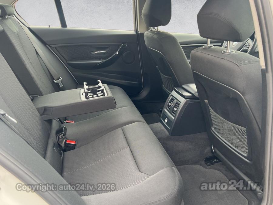 Balts BMW 3 Series 2017 Tallina, ar dzinēja tilpumu 2.00 L un nobraukumu 178 tūkst. km par 13500 €, foto 13 vietnē AUTOMOTO.COM.LV