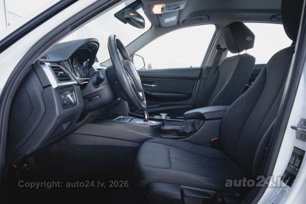 Balts BMW 3 Series 2018 Tartu, ar dzinēja tilpumu 2.00 L un nobraukumu 156 tūkst. km par 15900 €, foto 11 vietnē AUTOMOTO.COM.LV