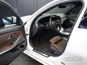 White BMW 3 Series 2019 in Tallinn, with an engine capacity of 2.00 L and mileage of 90 thousand km for 34900 €, photo 5 on AUTOMOTO.COM.LV