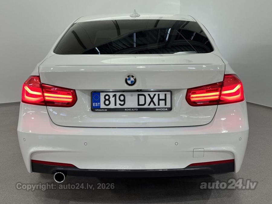Balts BMW 3 Series 2019 Tallina, ar dzinēja tilpumu 1.50 L un nobraukumu 132 tūkst. km par 17400 €, foto 4 vietnē AUTOMOTO.COM.LV