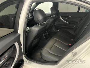 Balts BMW 3 Series 2019 Tallina, ar dzinēja tilpumu 1.50 L un nobraukumu 132 tūkst. km par 17400 €, foto 14 vietnē AUTOMOTO.COM.LV