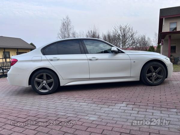 White BMW 3 Series 2019 in Tallinn, with an engine capacity of 2.00 L and mileage of 110 thousand km for 20900 €, photo 4 on AUTOMOTO.COM.LV