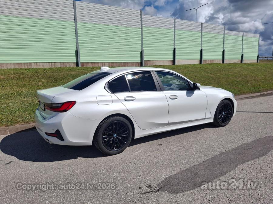 Balts BMW 3 Series 2019 Tallina, ar dzinēja tilpumu 2.00 L un nobraukumu 139 tūkst. km par 21500 €, foto 8 vietnē AUTOMOTO.COM.LV