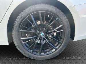 Balts BMW 3 Series 2019 Tallina, ar dzinēja tilpumu 2.00 L un nobraukumu 139 tūkst. km par 21500 €, foto 14 vietnē AUTOMOTO.COM.LV