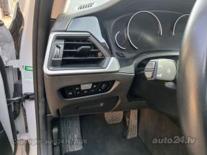 Белый БМВ 3 Серия 2019 в Таллин, объемом двигателя 2.00 л и пробегом 108 тыс. км за 19900 €, фото 18 на AUTOMOTO.COM.LV