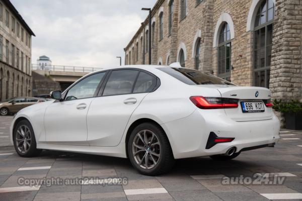 Balts BMW 3 Series 2019 Tallina, ar dzinēja tilpumu 2.00 L un nobraukumu 74 tūkst. km par 24900 €, foto 11 vietnē AUTOMOTO.COM.LV