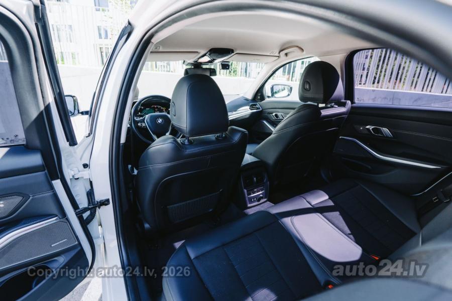 Balts BMW 3 Series 2020 Tallina, ar dzinēja tilpumu 2.00 L un nobraukumu 59 tūkst. km par 27900 €, foto 16 vietnē AUTOMOTO.COM.LV