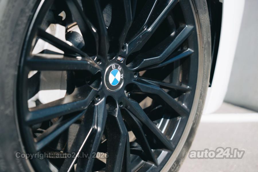 Balts BMW 3 Series 2020 Tallina, ar dzinēja tilpumu 2.00 L un nobraukumu 59 tūkst. km par 27900 €, foto 21 vietnē AUTOMOTO.COM.LV