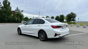 Balts BMW 3 Series 2020 Tallina, ar dzinēja tilpumu 2.00 L un nobraukumu 120 tūkst. km par 25000 €, foto 4 vietnē AUTOMOTO.COM.LV