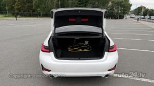 Balts BMW 3 Series 2020 Tallina, ar dzinēja tilpumu 2.00 L un nobraukumu 120 tūkst. km par 25000 €, foto 6 vietnē AUTOMOTO.COM.LV